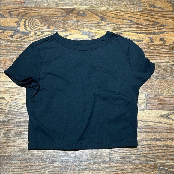 Tops | New Black Cropped Tshirt | Poshmark
